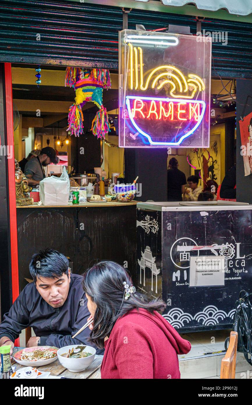 Ramen neon sign signs information hi-res stock photography and images ...