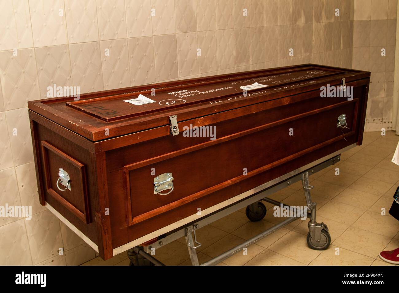 Saudi arabia foreign worker hi-res stock photography and images - Alamy