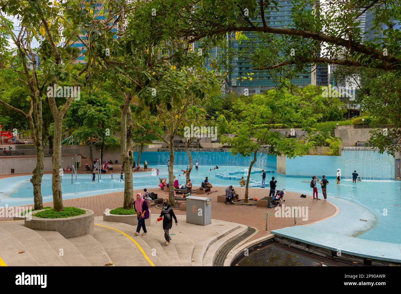 The Swimming Pool at KLCC Park, Kuala Lumpur, Malaysia Stock Photo - Alamy