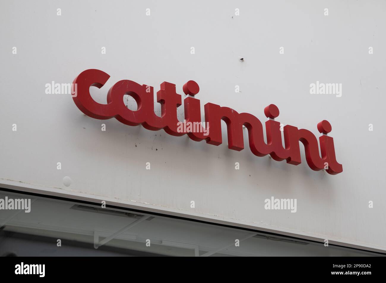 Catimini logo hi-res stock photography and images - Alamy