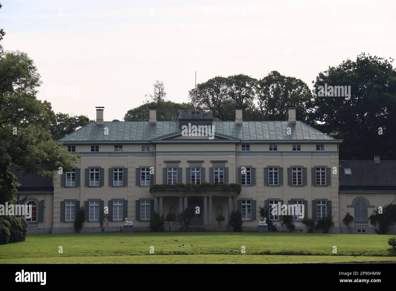 Rastede castle hi-res stock photography and images - Alamy