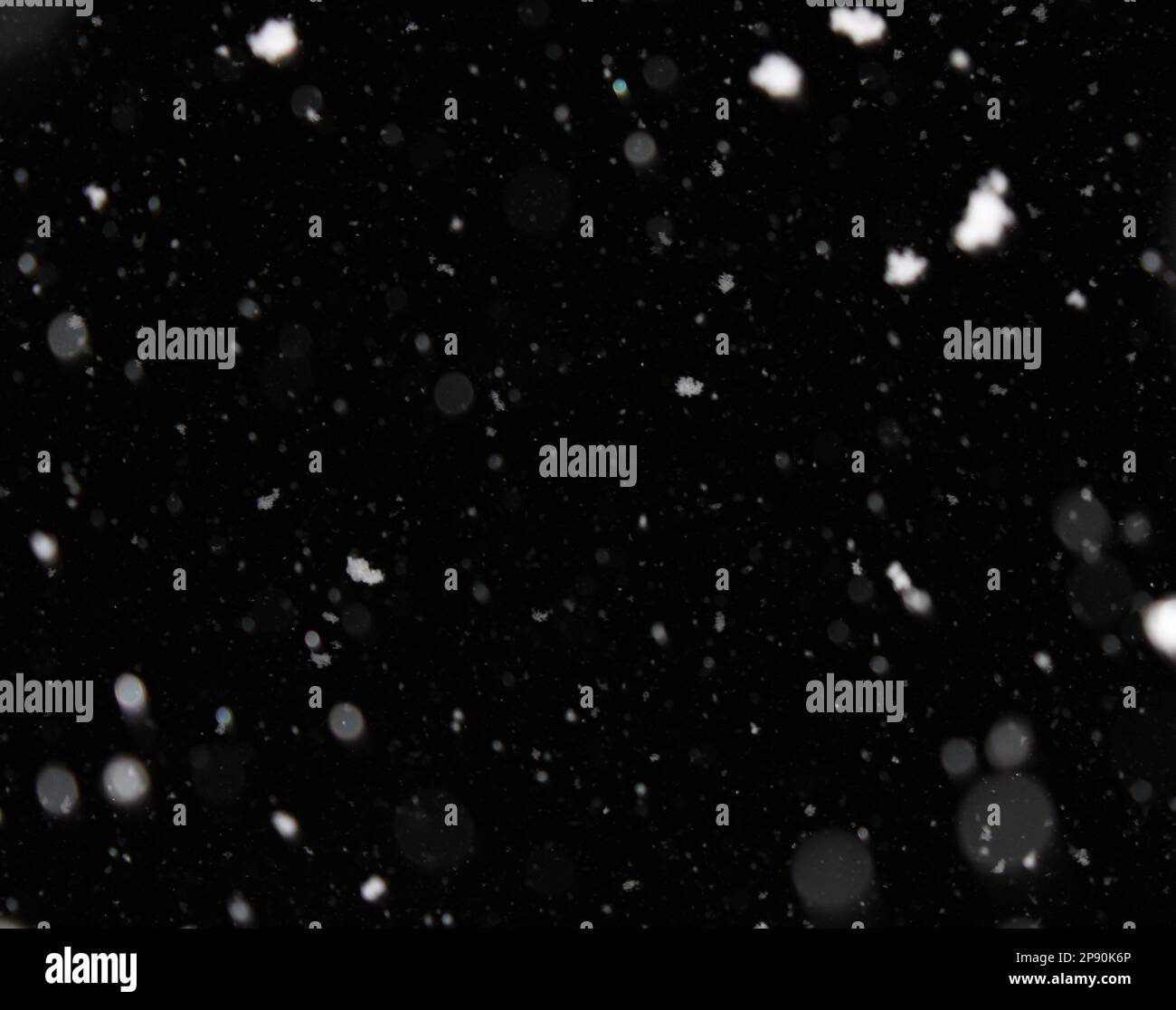 Spots of snow hi-res stock photography and images - Alamy