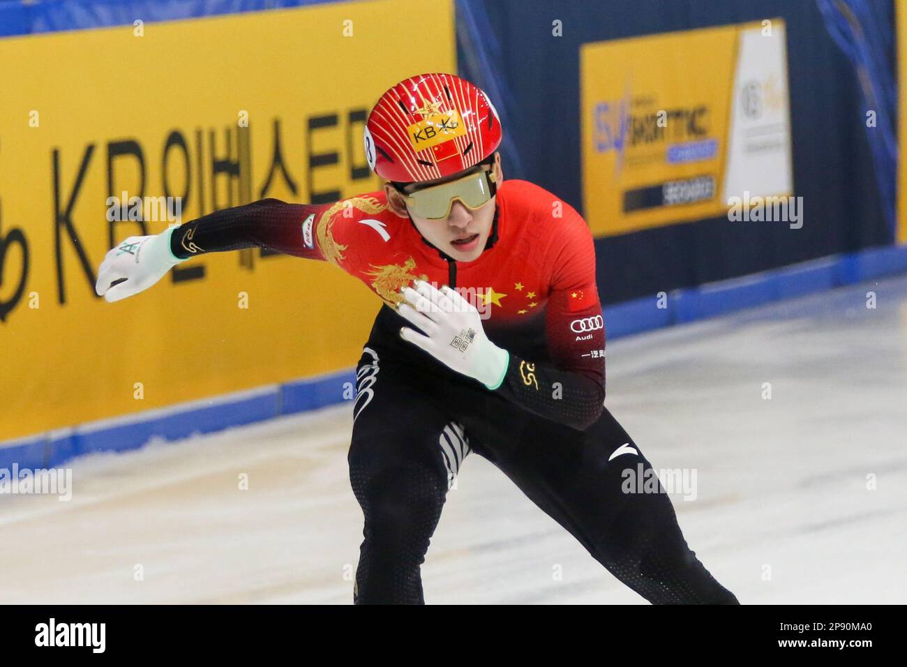 Seoul, South Korea. 10th Mar, 2023. Lin Xiaojun of China competes ...