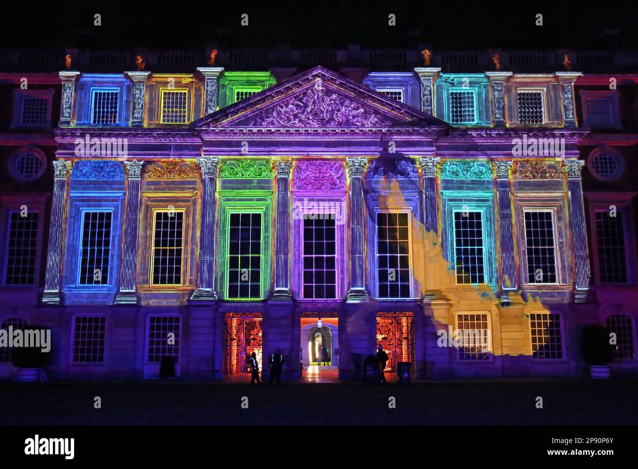 Palace of Light 2022 - illuminated display based on the 'King's Beasts ...