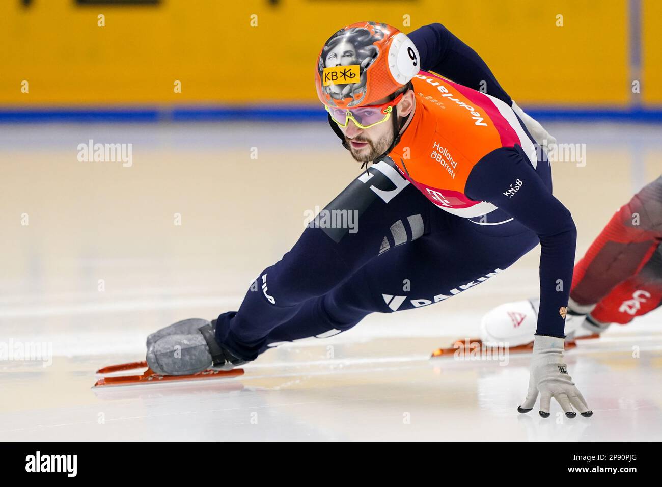 SEOUL, KOREA - MARCH 10: Itzhak de Laat of the Netherlands competing on ...