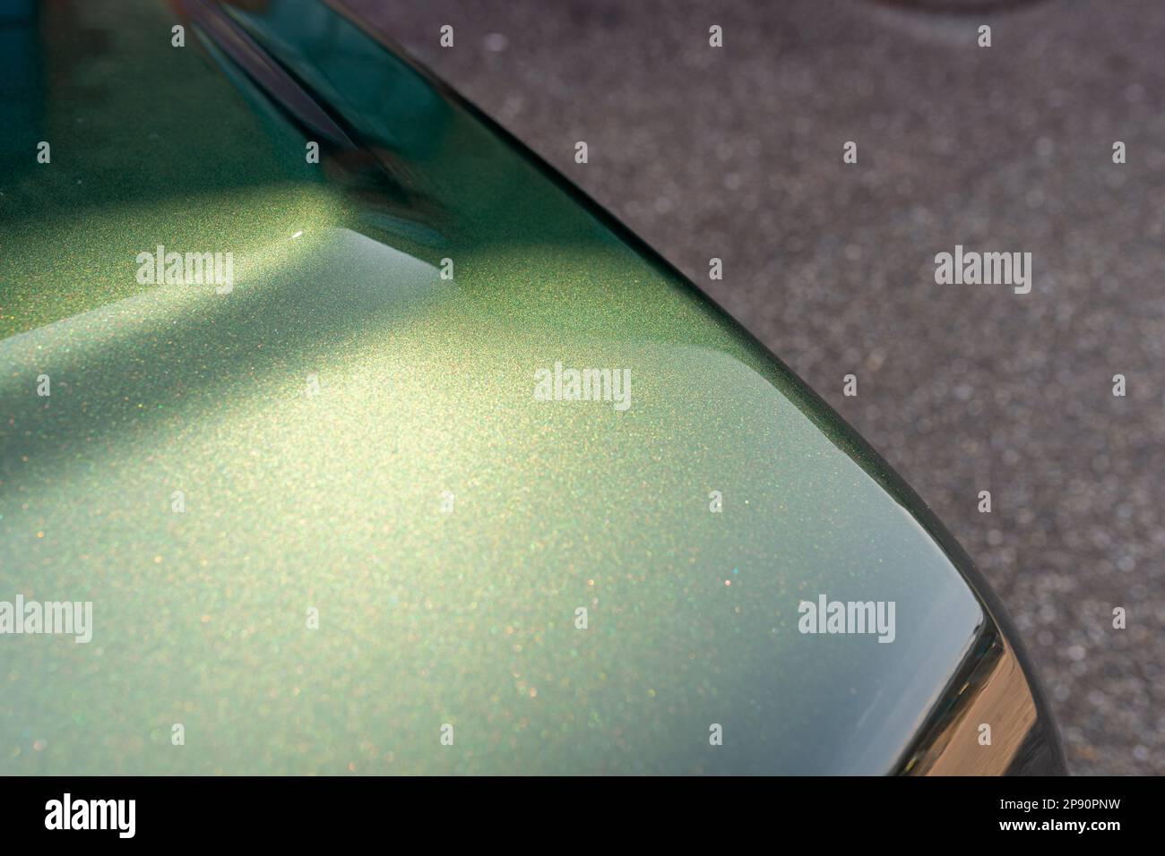 Green car paint hi-res stock photography and images - Alamy