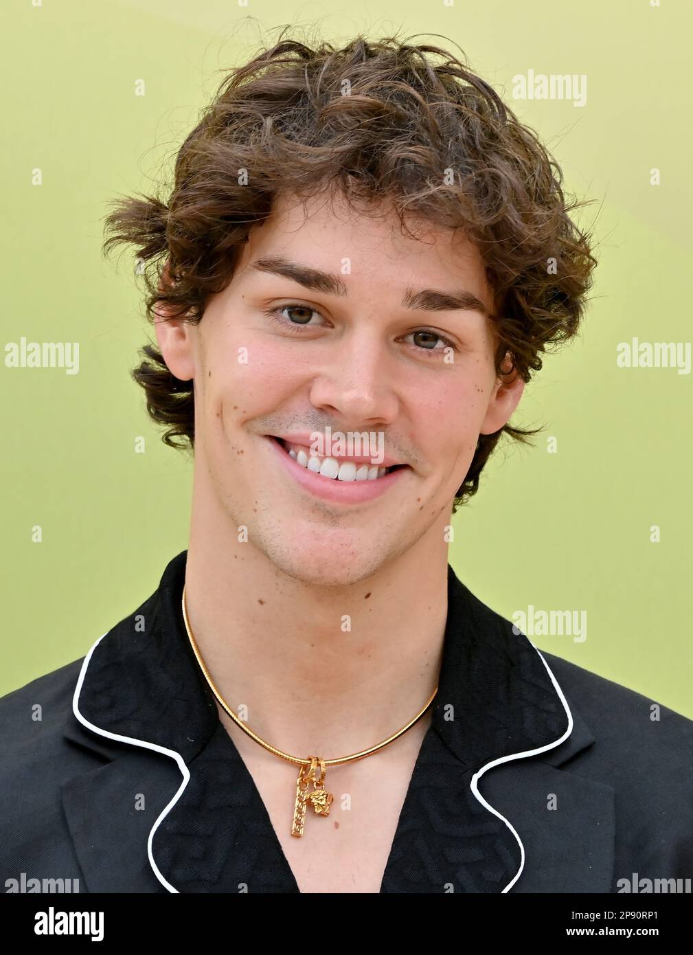 Noah beck hi-res stock photography and images - Alamy