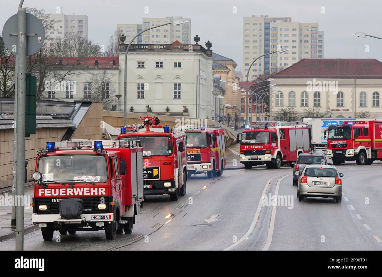 Fire direction center hi-res stock photography and images - Alamy