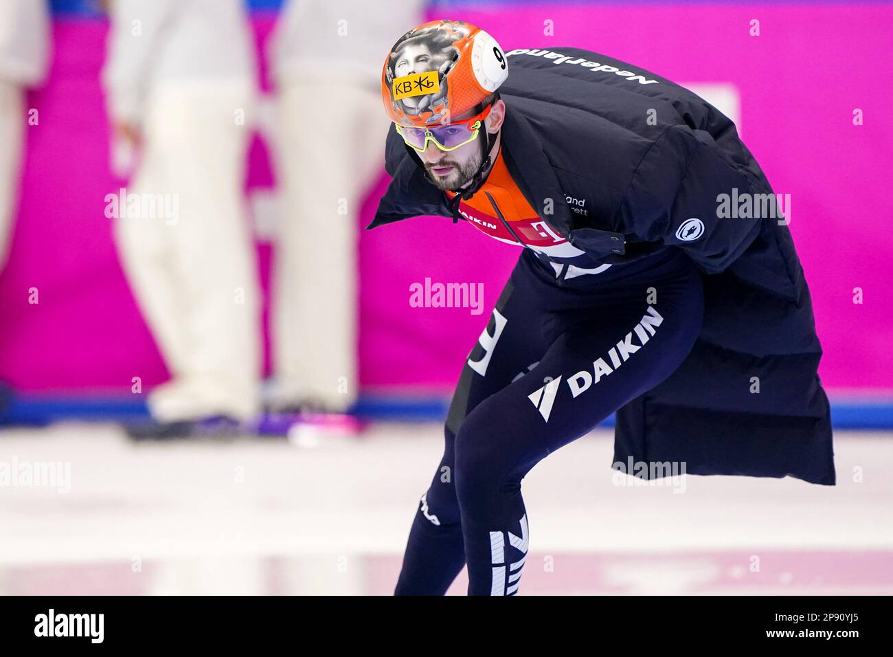 SEOUL, KOREA - MARCH 10: Itzhak de Laat of the Netherlands competing on ...
