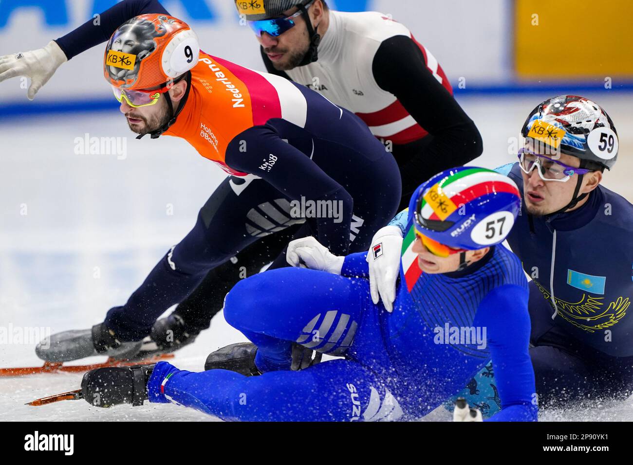 SEOUL, KOREA - MARCH 10: Itzhak de Laat of the Netherlands competing on ...