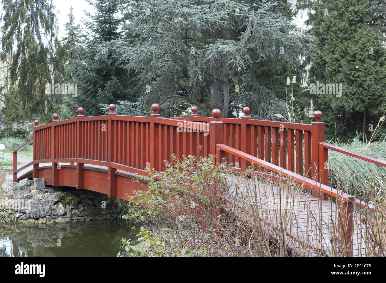 Japanese style design bridge hi-res stock photography and images - Alamy