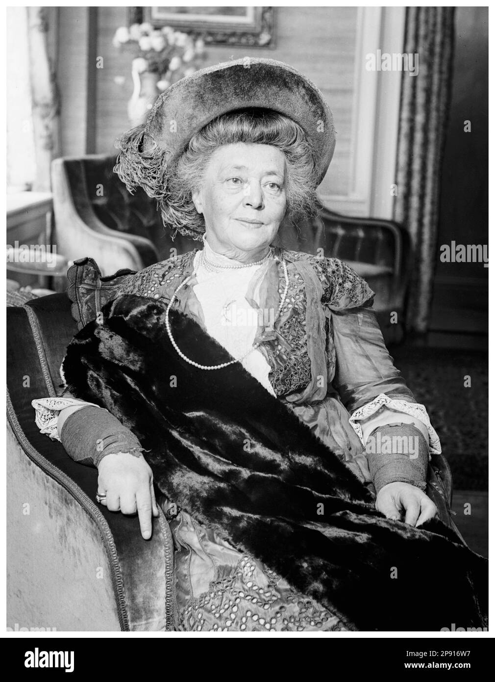 Suttner hi-res stock photography and images - Alamy