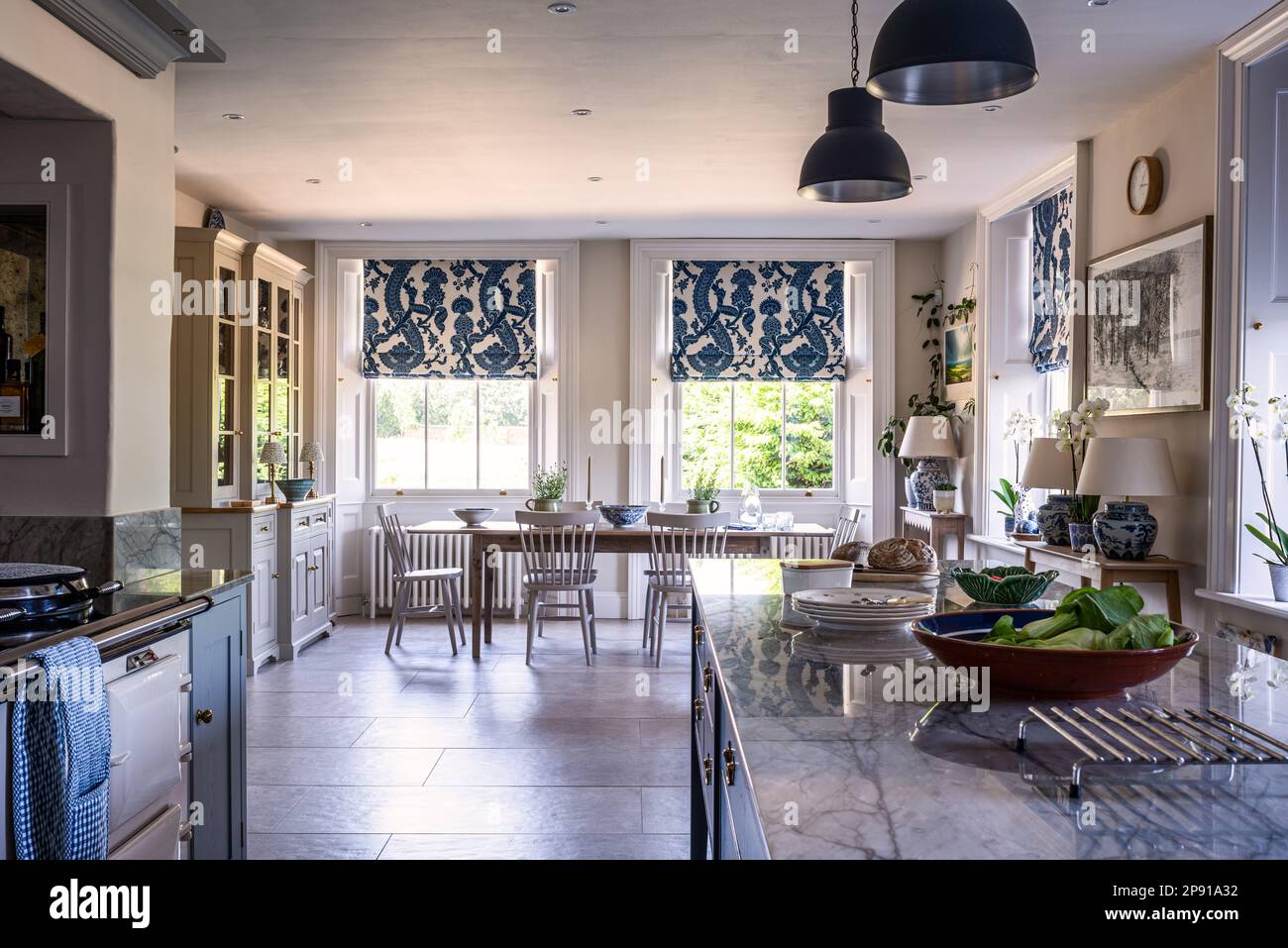 Shalkar Indigo roman blinds with marble worktops in spacious 18th ...