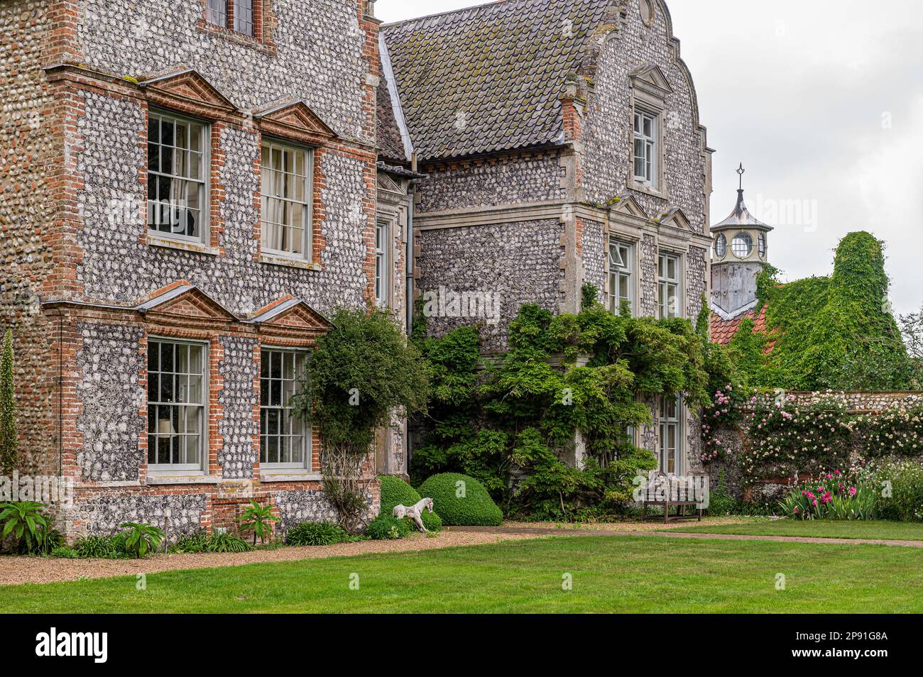 Jacobean estate hi-res stock photography and images - Alamy