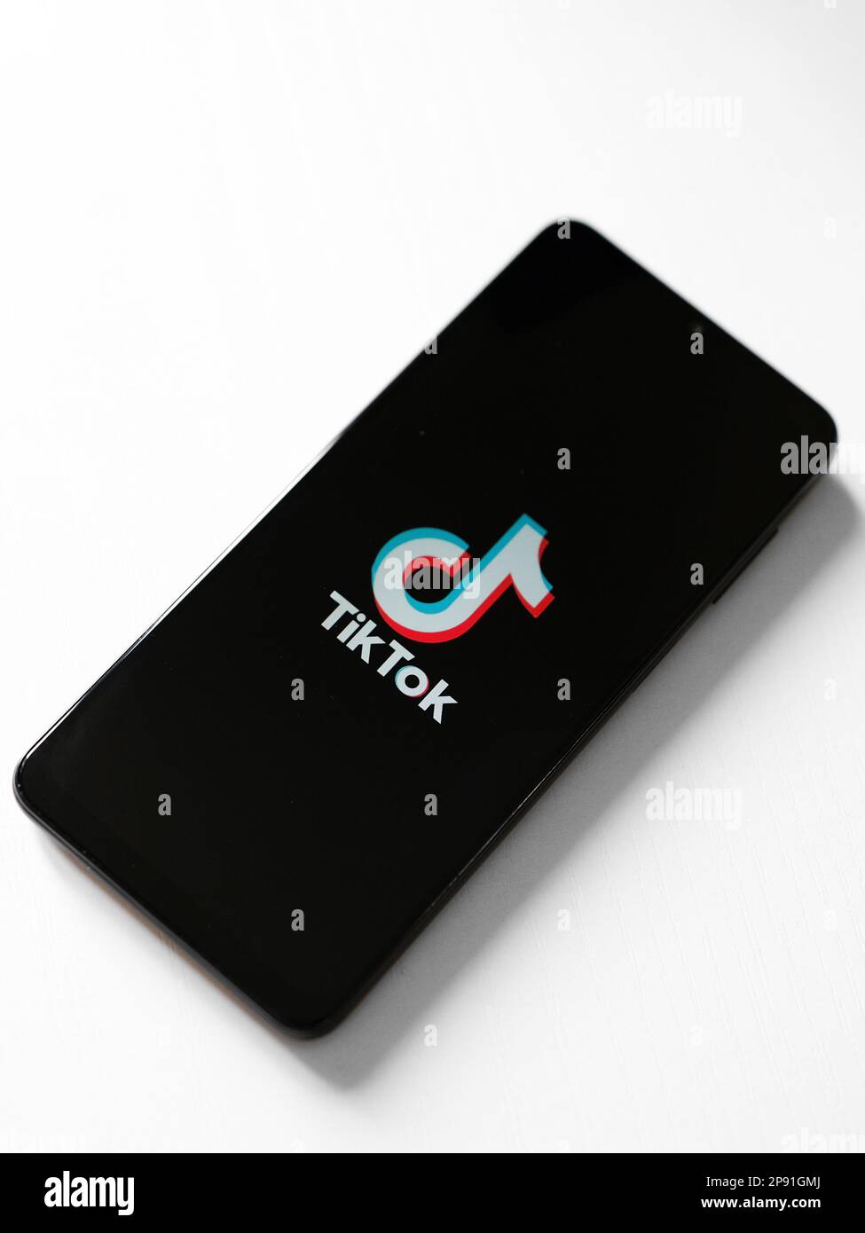 Tiktok banned hi-res stock photography and images - Alamy