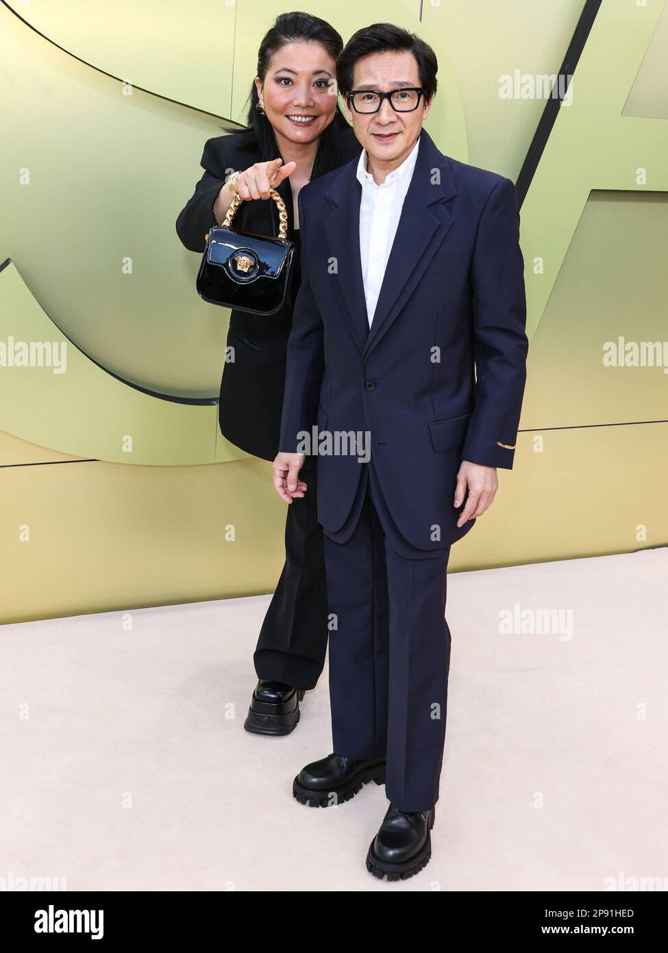 Ke huy quan red carpet hi-res stock photography and images - Alamy