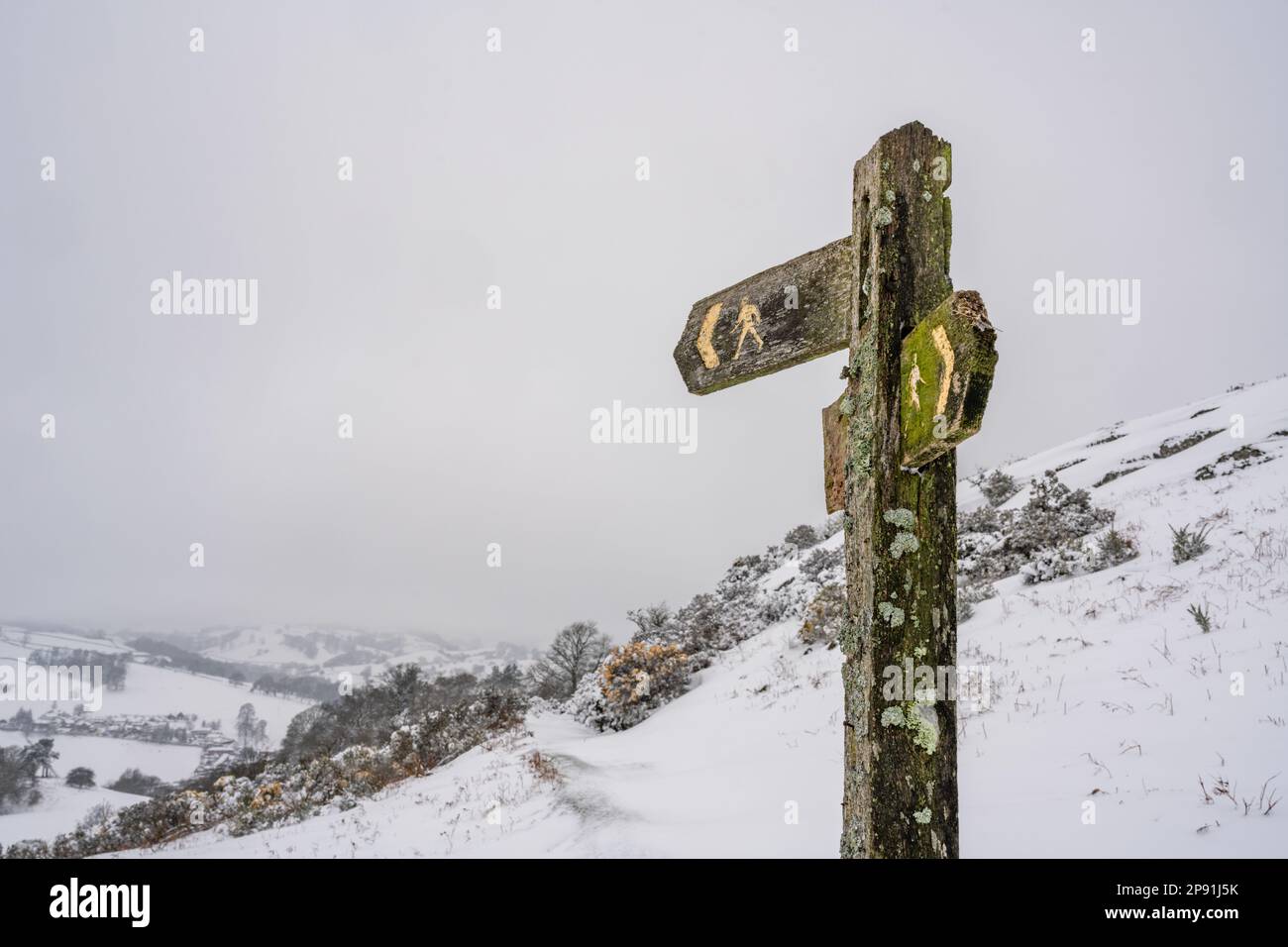 Rights of way signs hi-res stock photography and images - Alamy