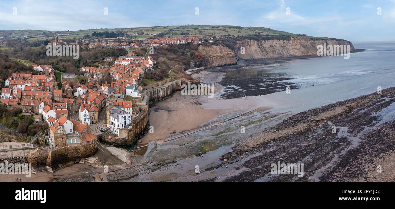 robin hoods bay near whitby north yorkshire elevated panoramic view ...