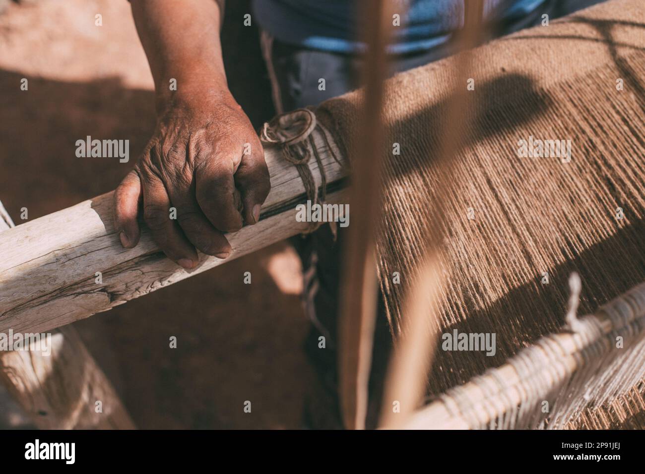 Wool - Hands at work Stock Photo - Alamy
