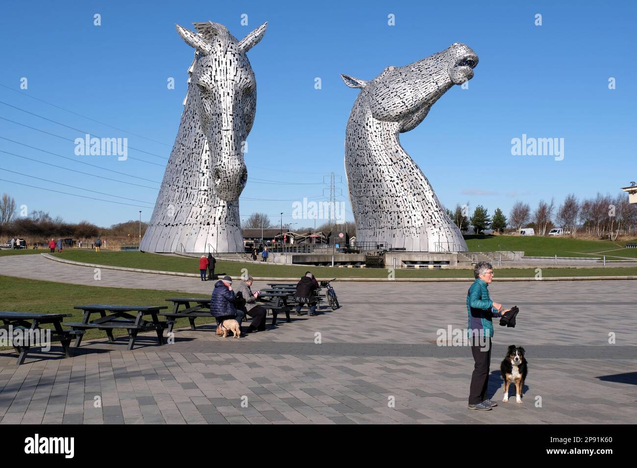 Falkirk, Scotland, UK. 10th March 2023. Overnight snowfall clears and ...
