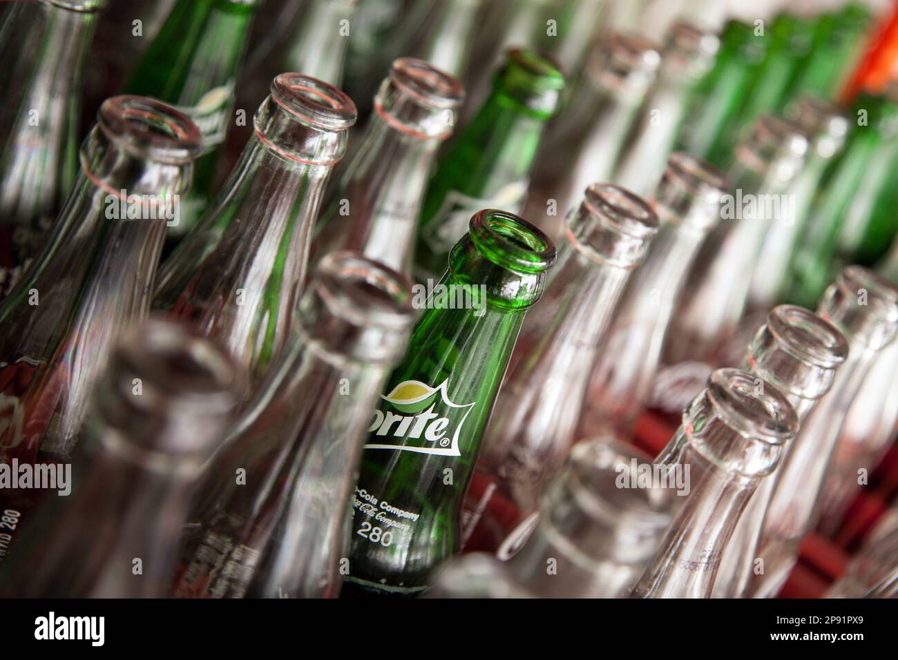 Old sprite bottle hi-res stock photography and images - Alamy