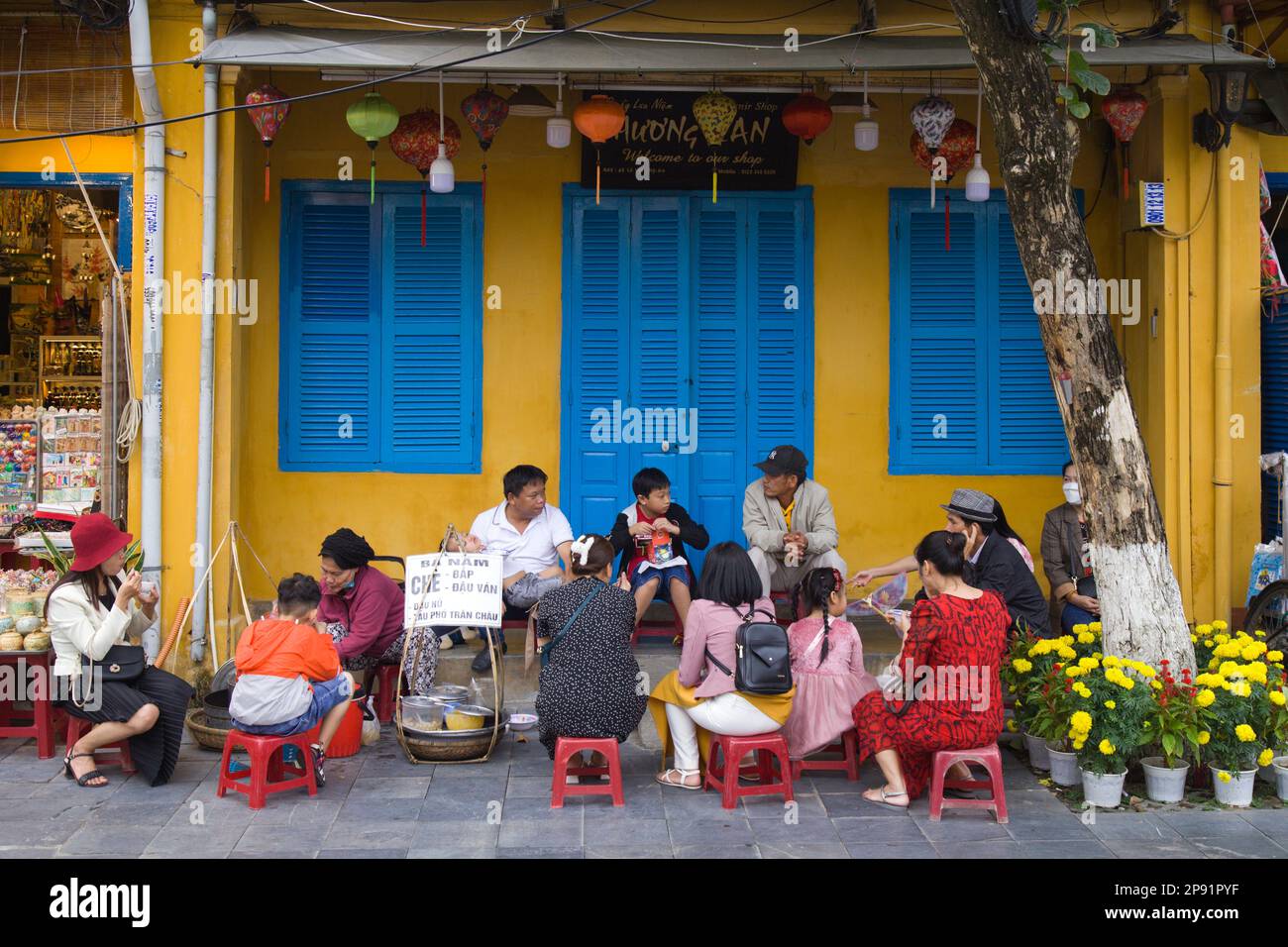 Vietnam, Hoi An, street scene, people Stock Photo - Alamy