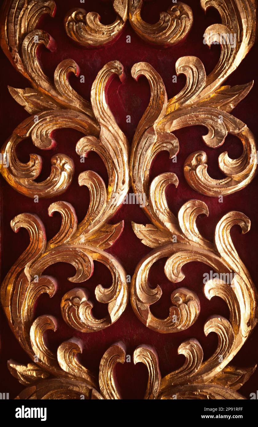 Gold carving carved hi-res stock photography and images - Alamy