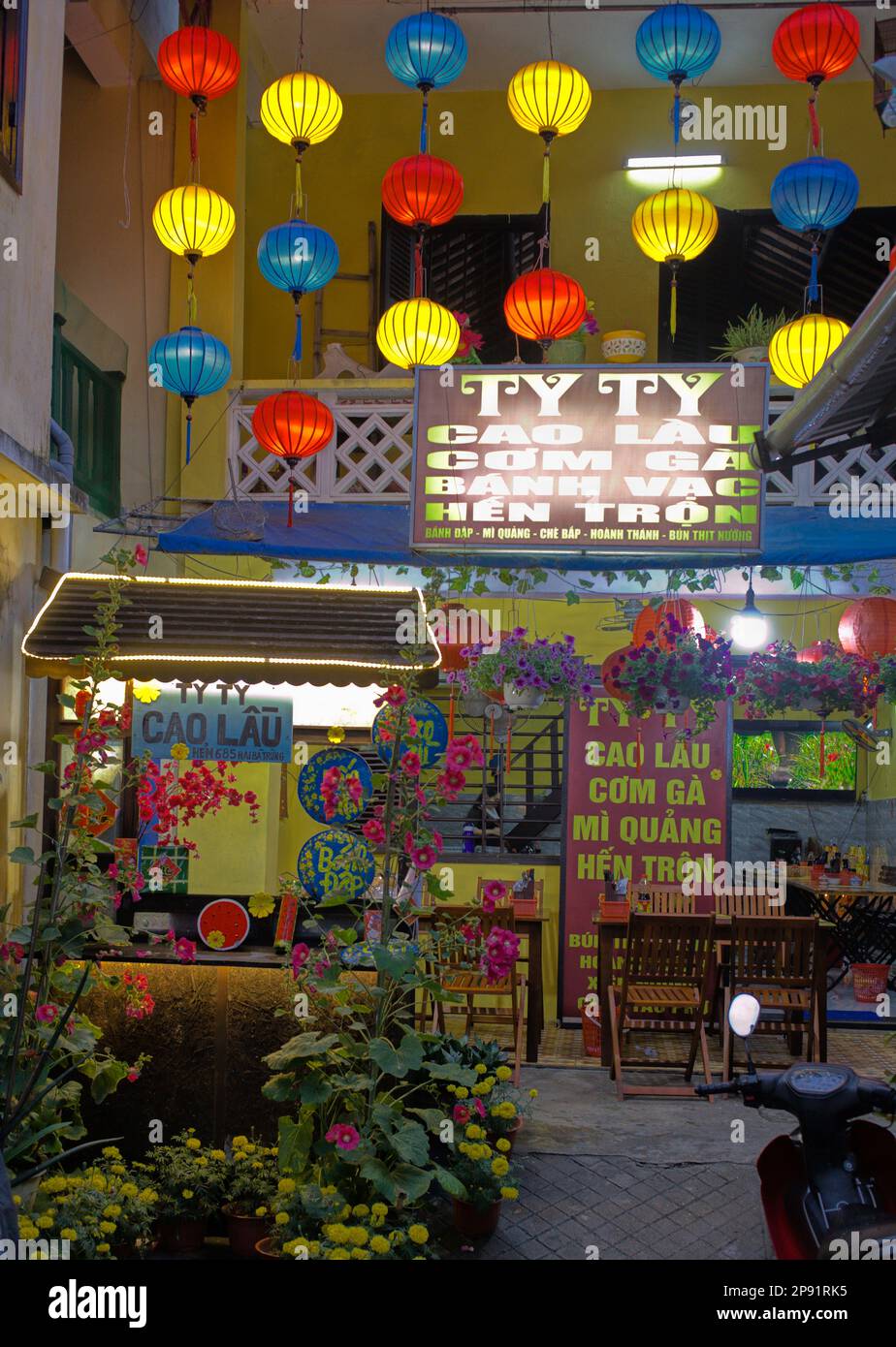 Vietnam, Hoi An, street scene, restaurant Stock Photo - Alamy