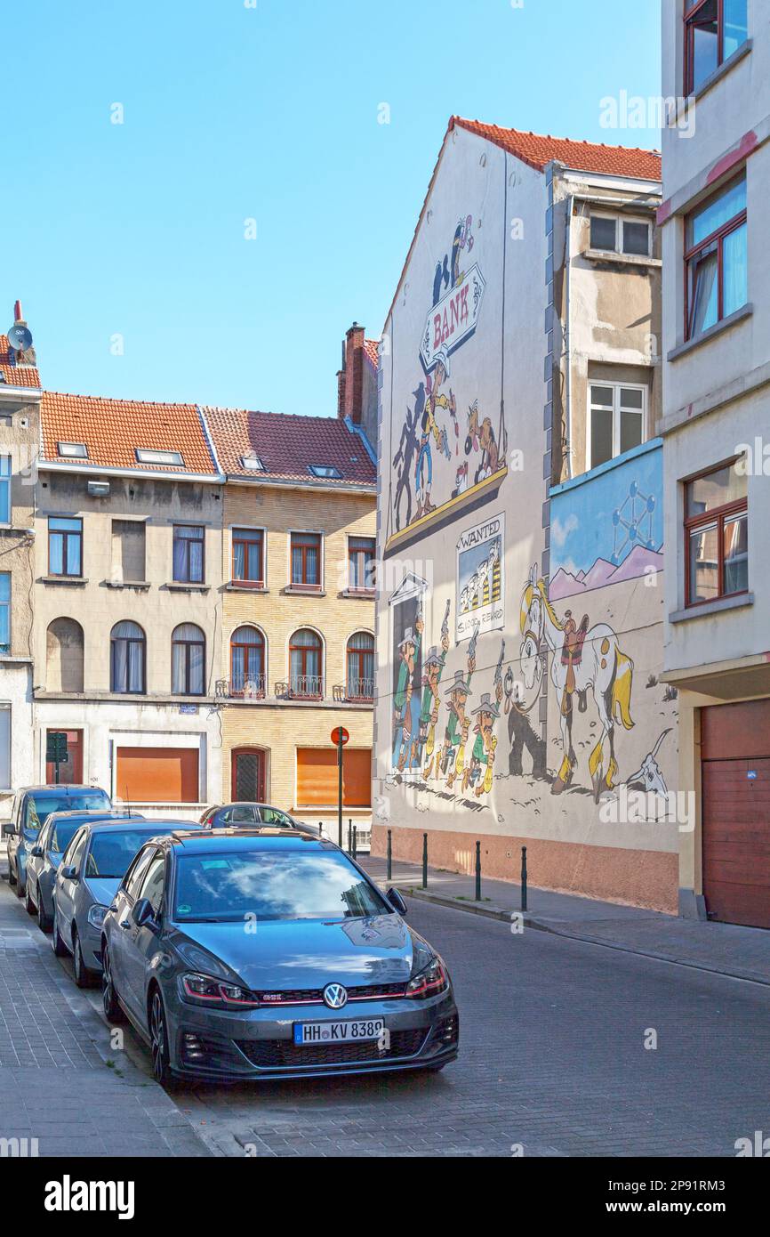 Lucky luke comic strip mural hi-res stock photography and images - Alamy