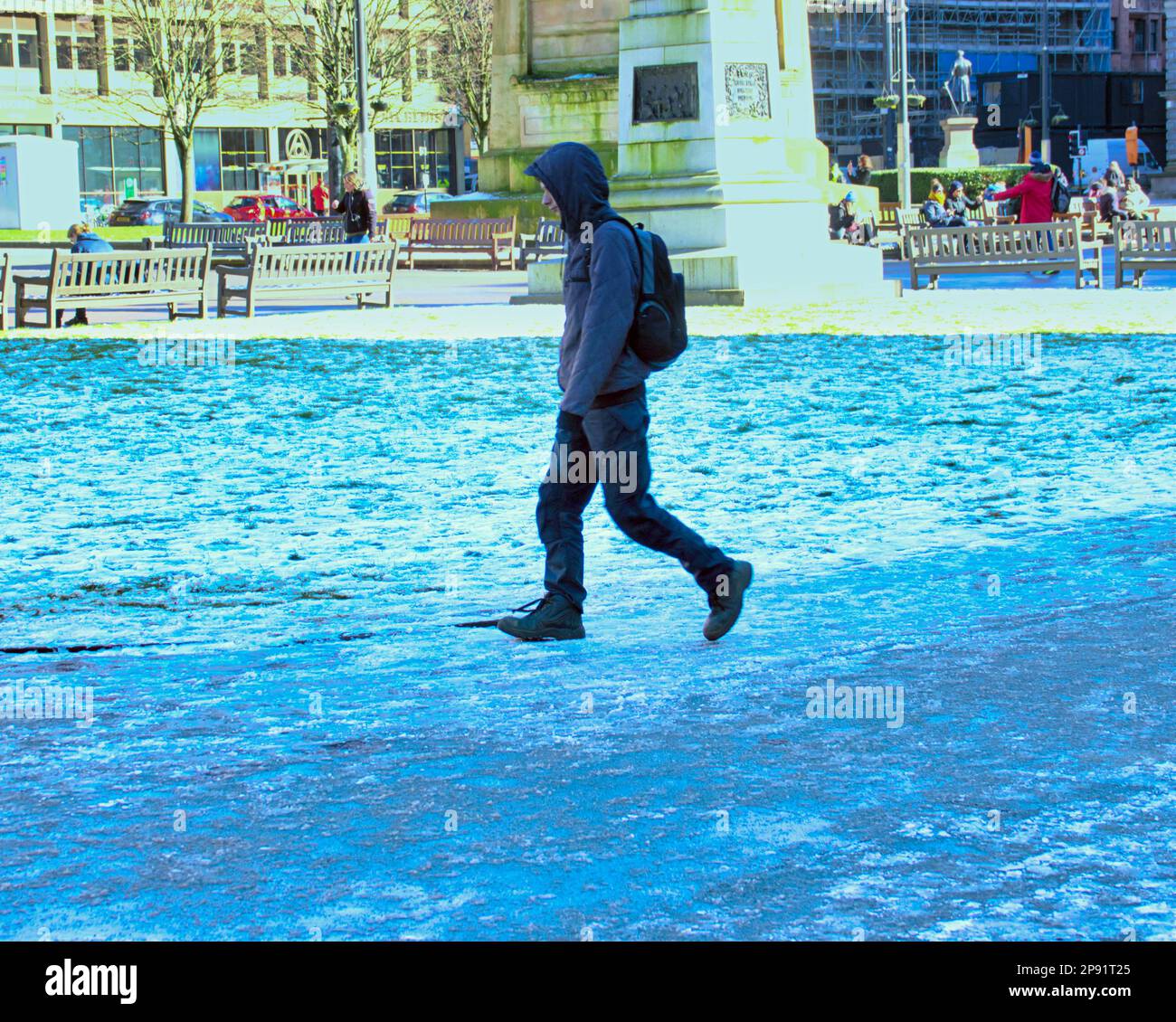 Glasgow george square snow hi-res stock photography and images - Alamy