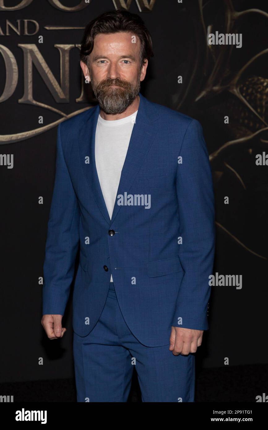 Dean Lennox Kelly attends the arrivals of Netflix Shadow and Bone ...