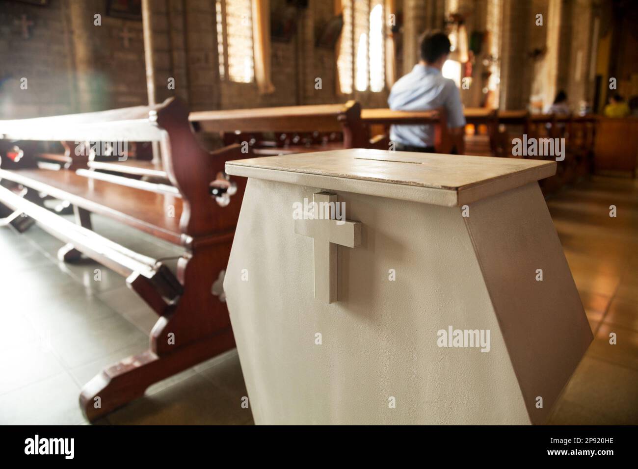 Box pews church hi-res stock photography and images - Alamy