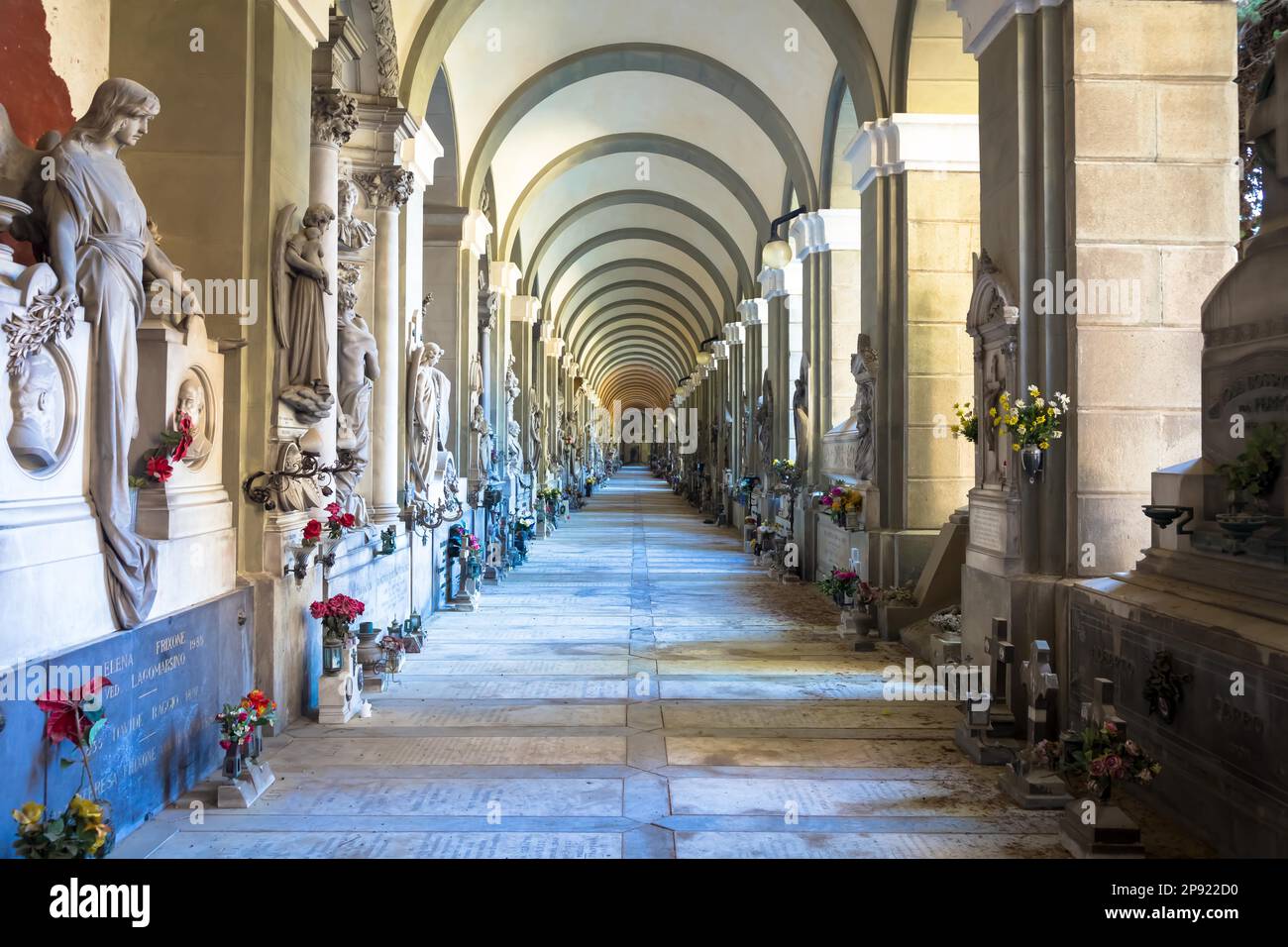 Christian catholic cemetery hi-res stock photography and images - Alamy
