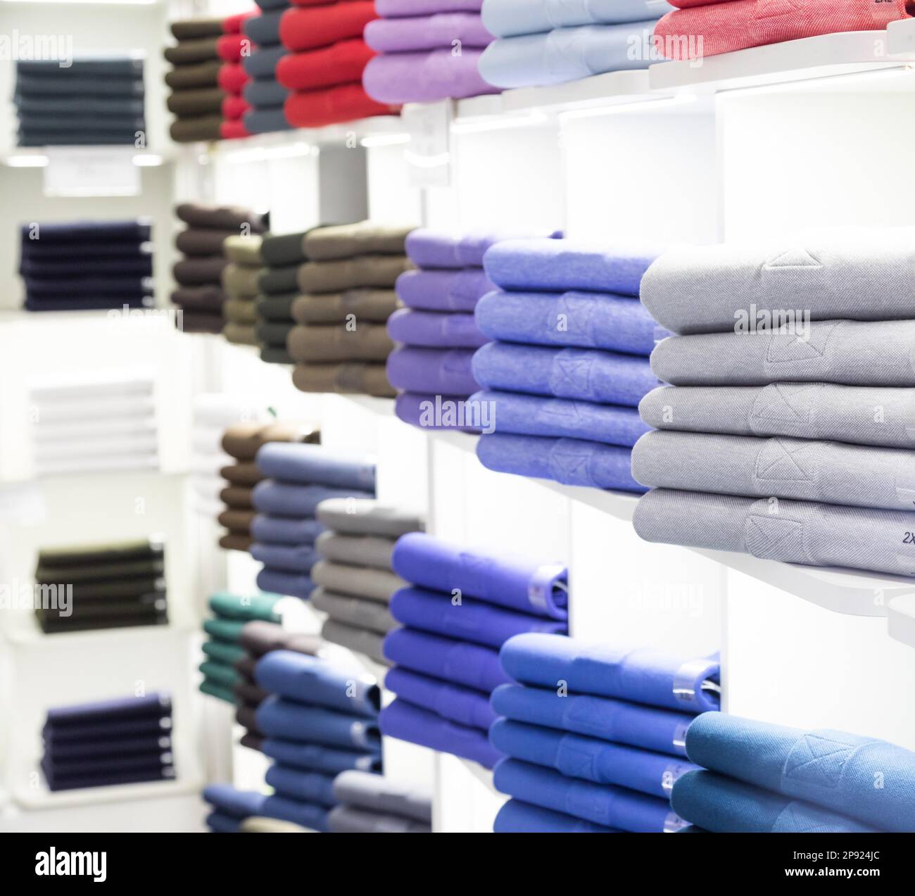 T shop interior hi-res stock photography and images - Alamy