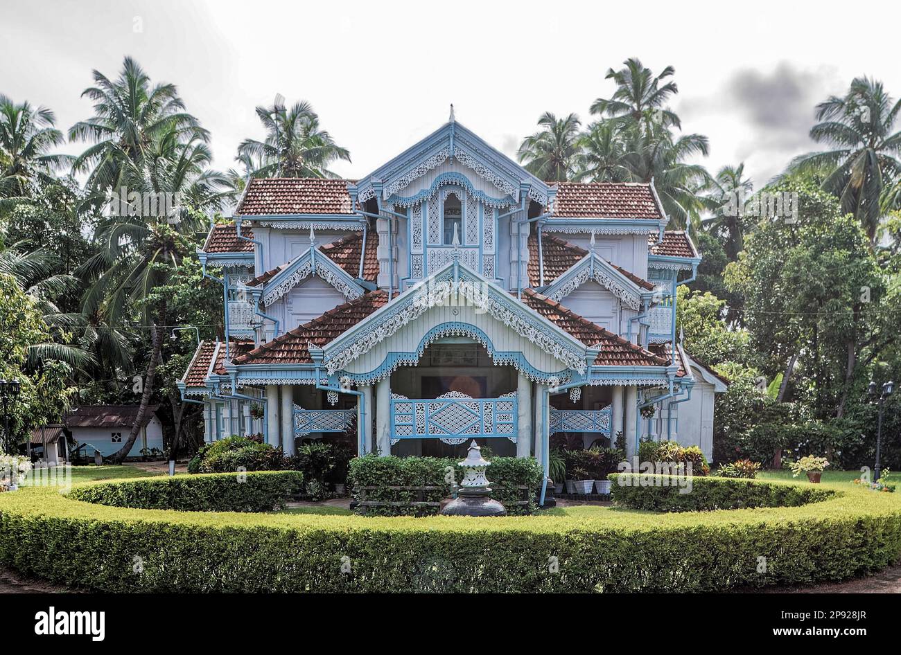 09 13 2007 Vintage colonial Dutch Architecture style house in suburbs ...