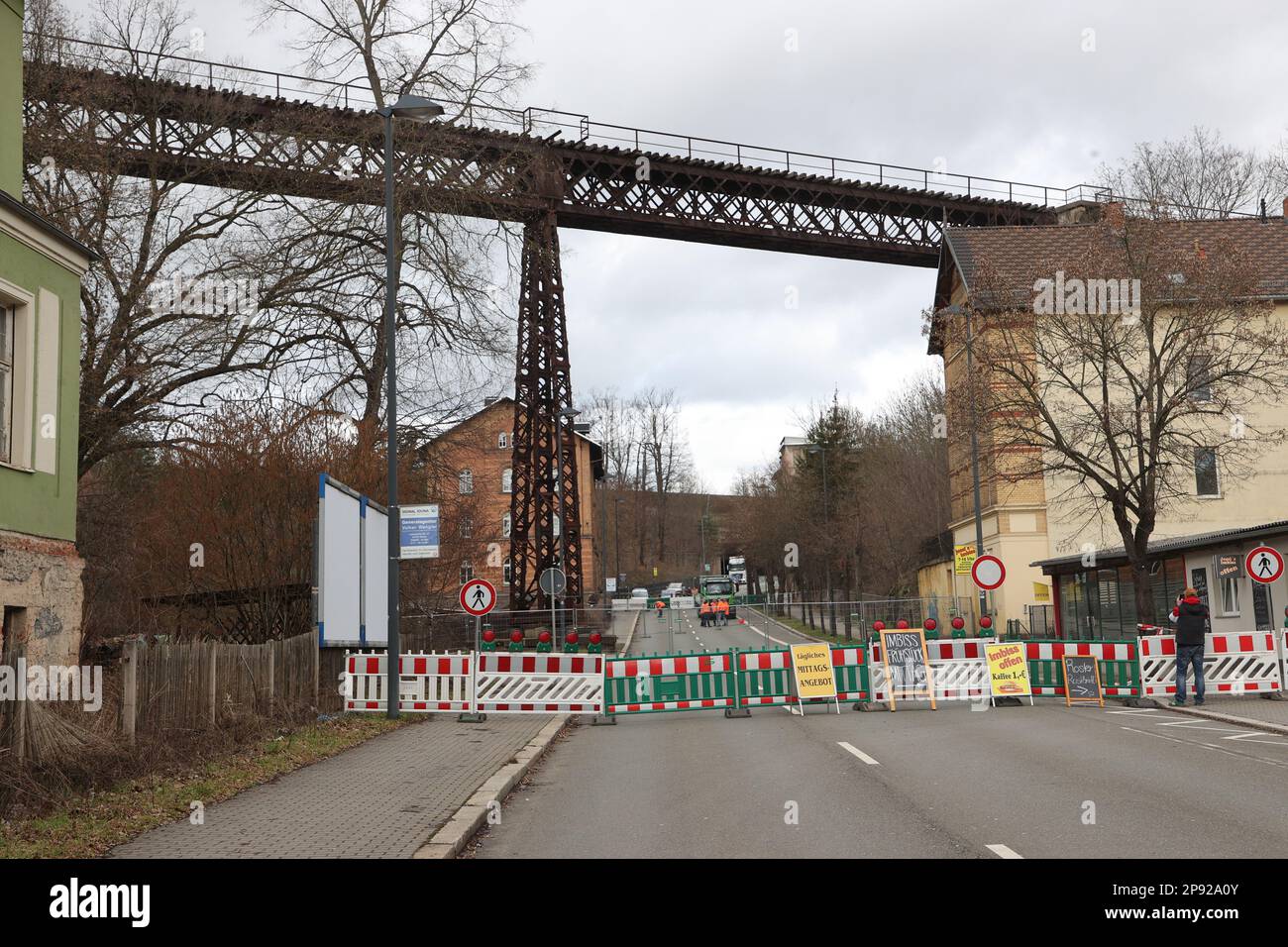 10 March 2023, Thuringia, Weida: Barriers stand on the federal road B92 ...