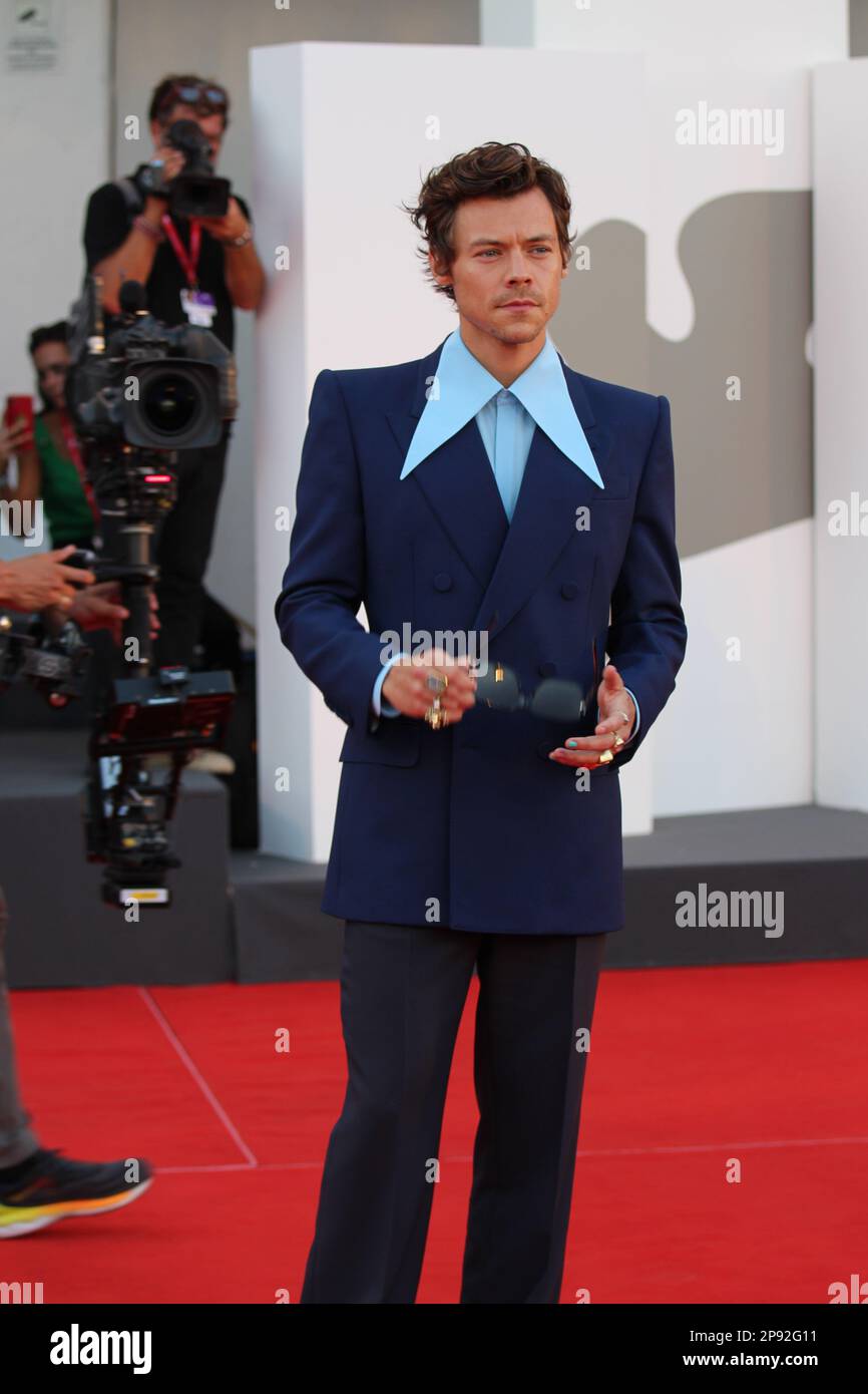 Harry Styles red carpet premiere ""Don't worry darling "" Venice film ...