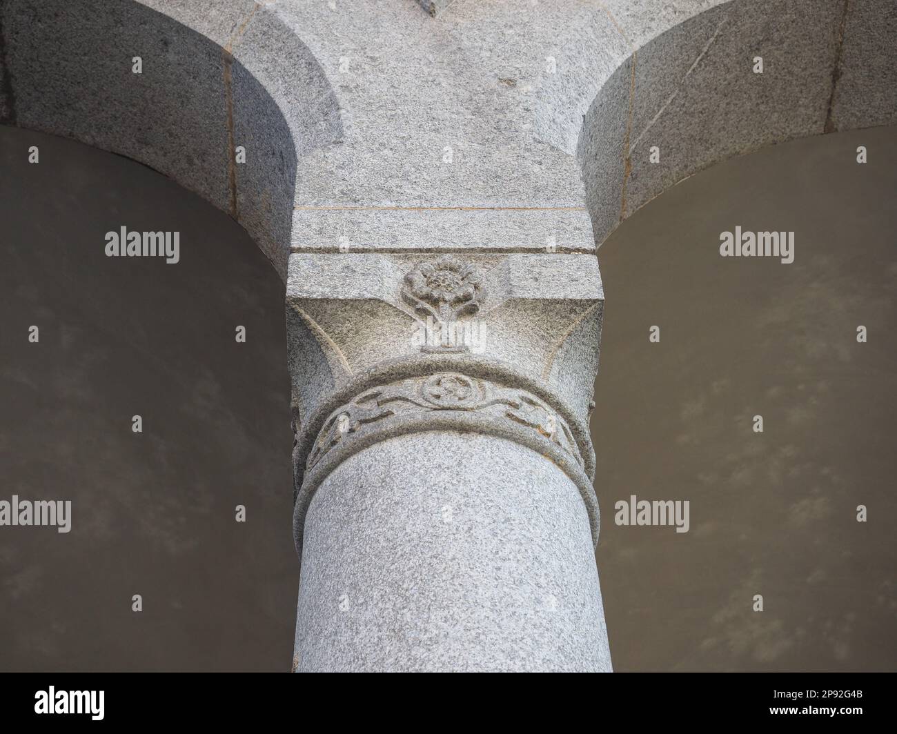 ancient stone column capital and arch architectural detail Stock Photo - Alamy