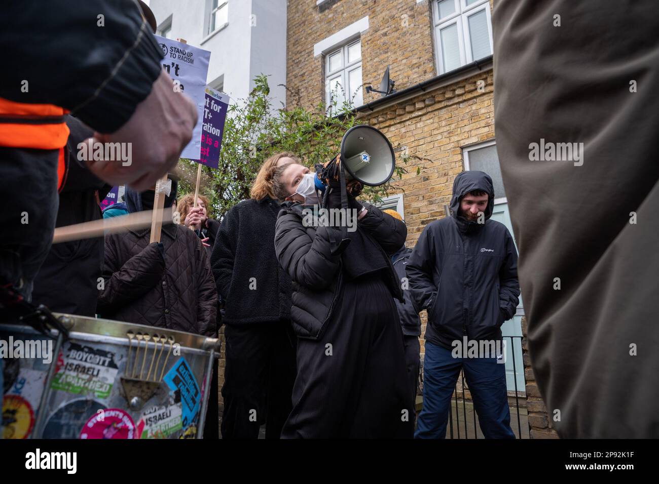 London/UK 10 FEB 2023. A counter protest was organised by a number of ...
