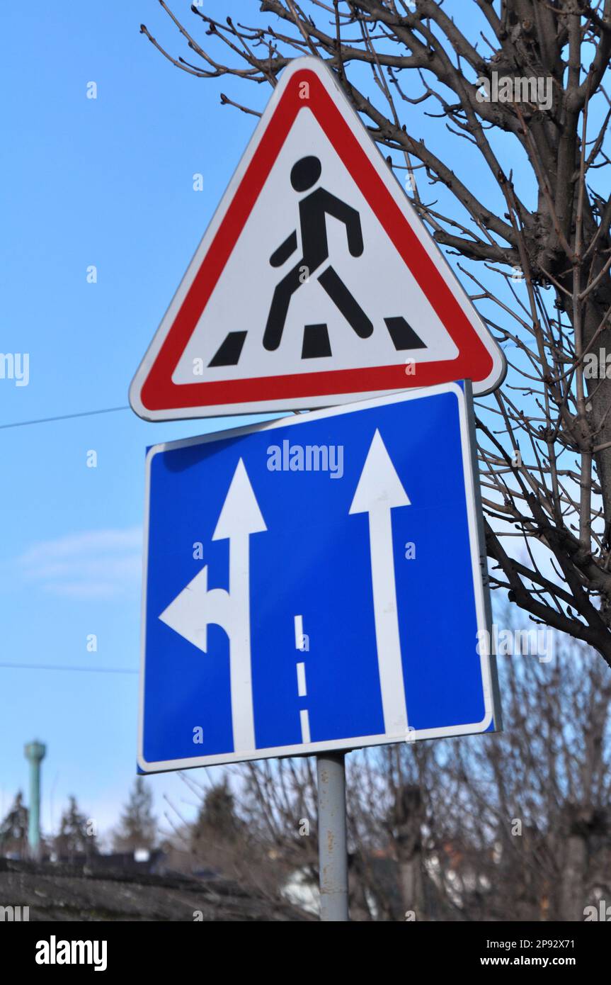 Road sign. Graphic drawing to communicate information to road users ...