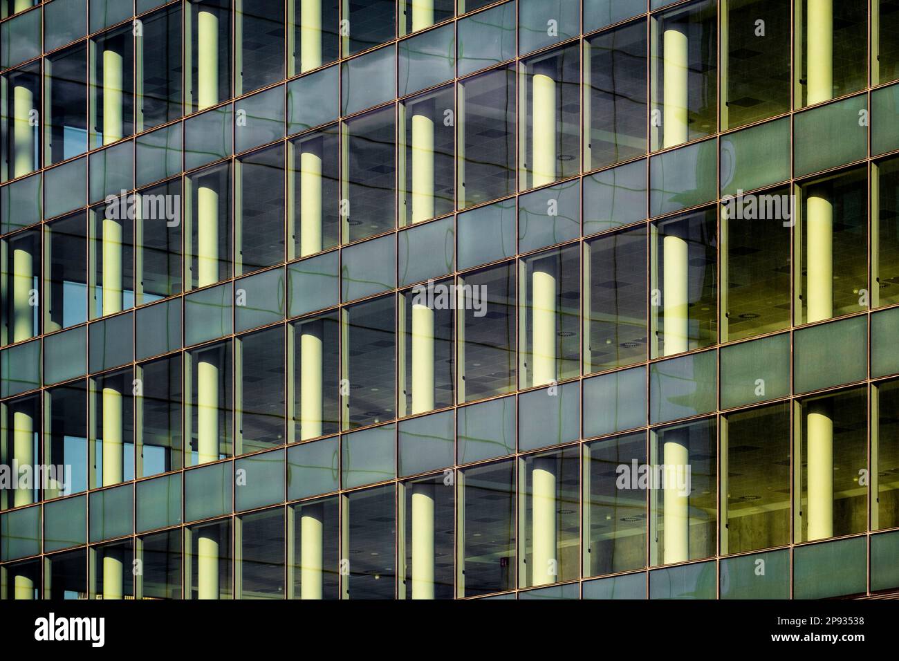 Facade of a modern empty office building Stock Photo - Alamy