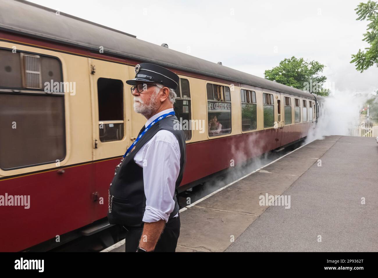 England, Sussex, Bluebell Railway, Sheffield Park Station, Platform ...