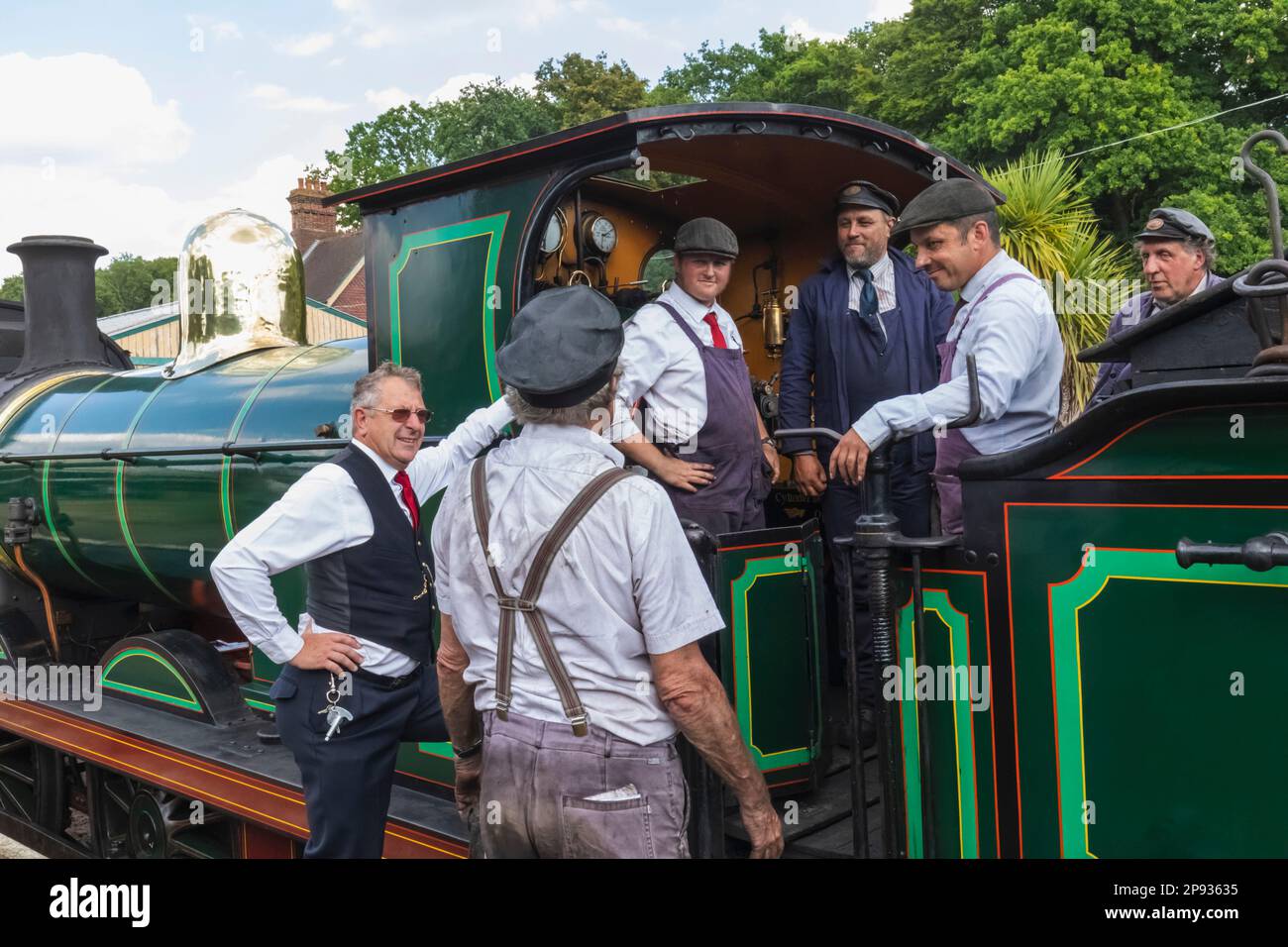 Train drivers on southern railway hi-res stock photography and images ...