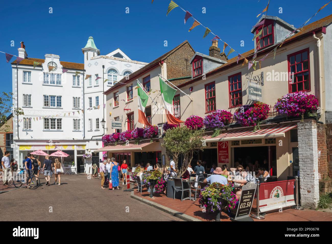 Brighton people restaurant hi-res stock photography and images - Alamy