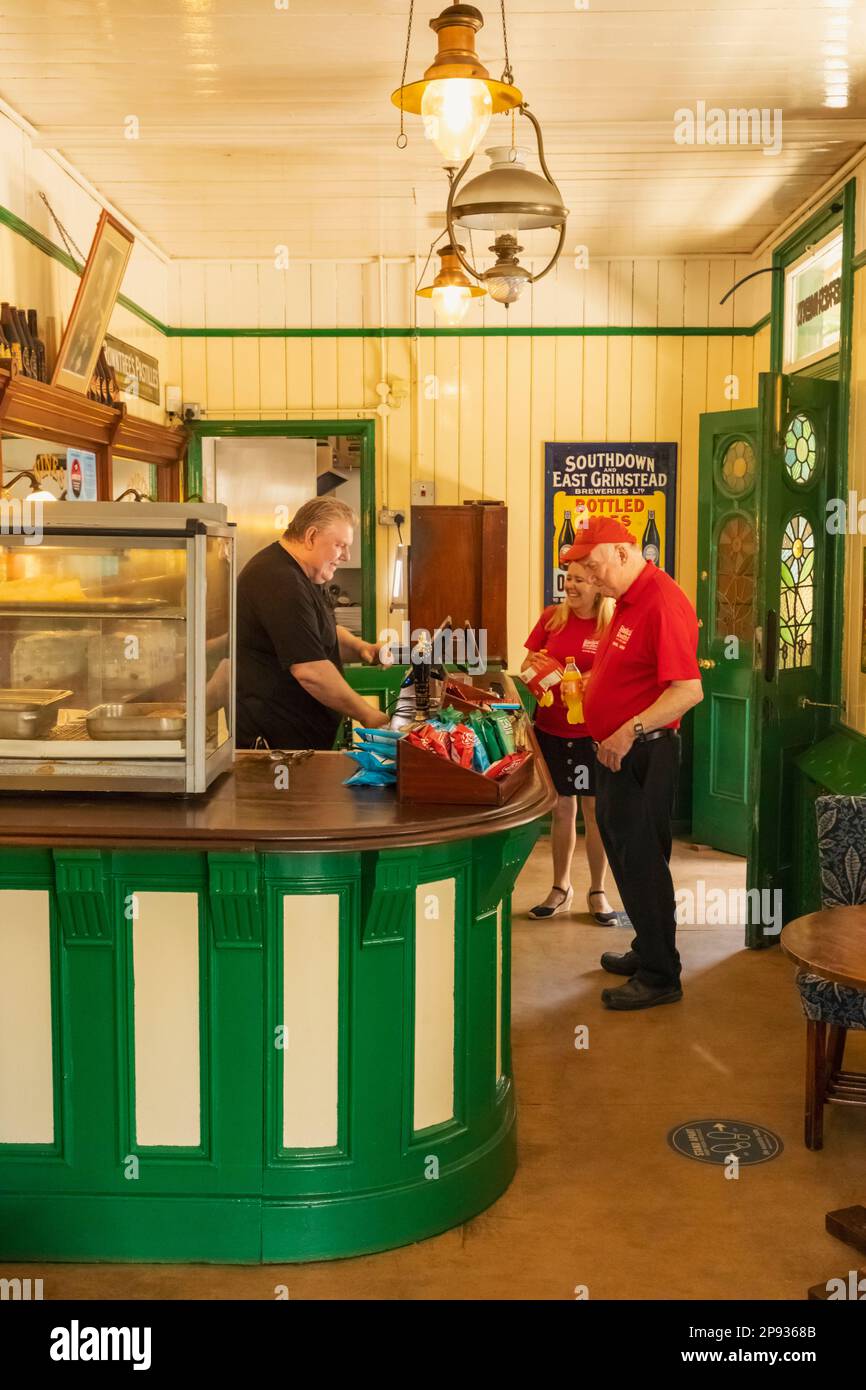 Railway station buffet hi-res stock photography and images - Alamy