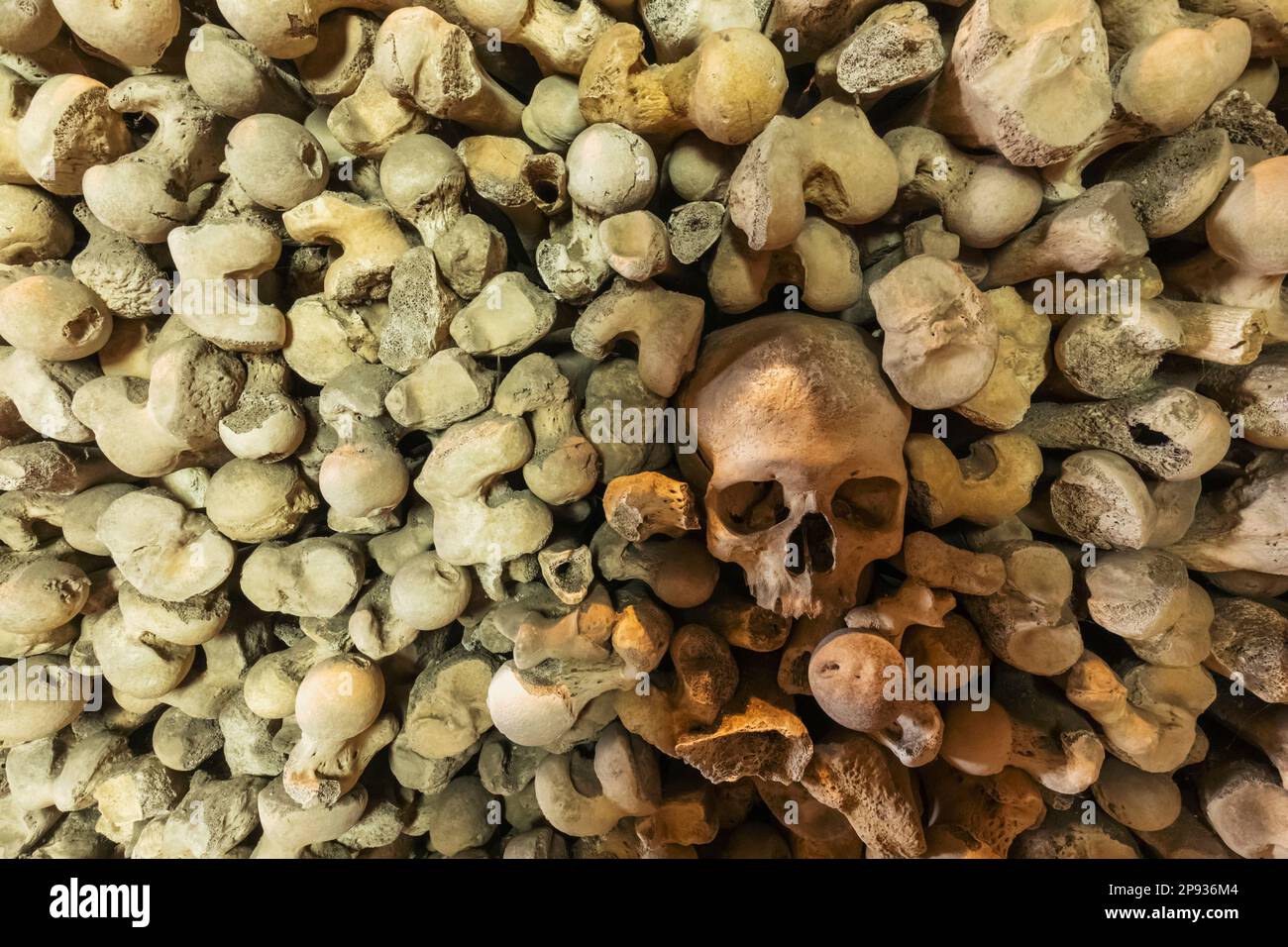 Hythe st leonards church crypt hi-res stock photography and images - Alamy