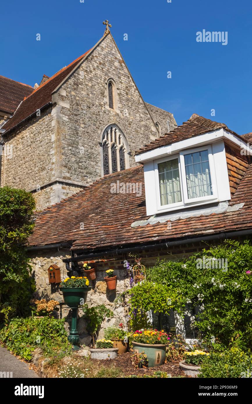 Hythe kent church hi-res stock photography and images - Alamy