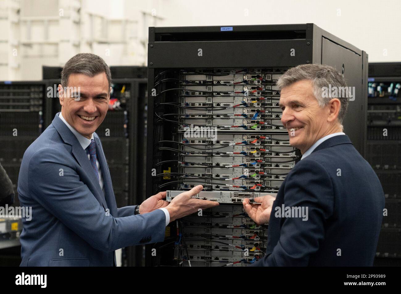 The President of the Government, Pedro Sánchez (left) and the Director of Operations of the ...