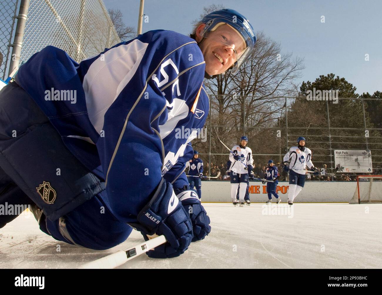 Toronto Maple Leafs Jason Blake warms up before the team's outdoor ...