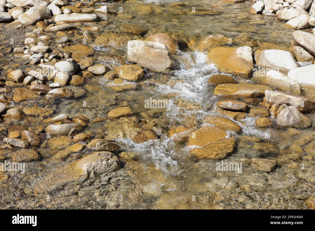 Small stream on sunny hi-res stock photography and images - Alamy